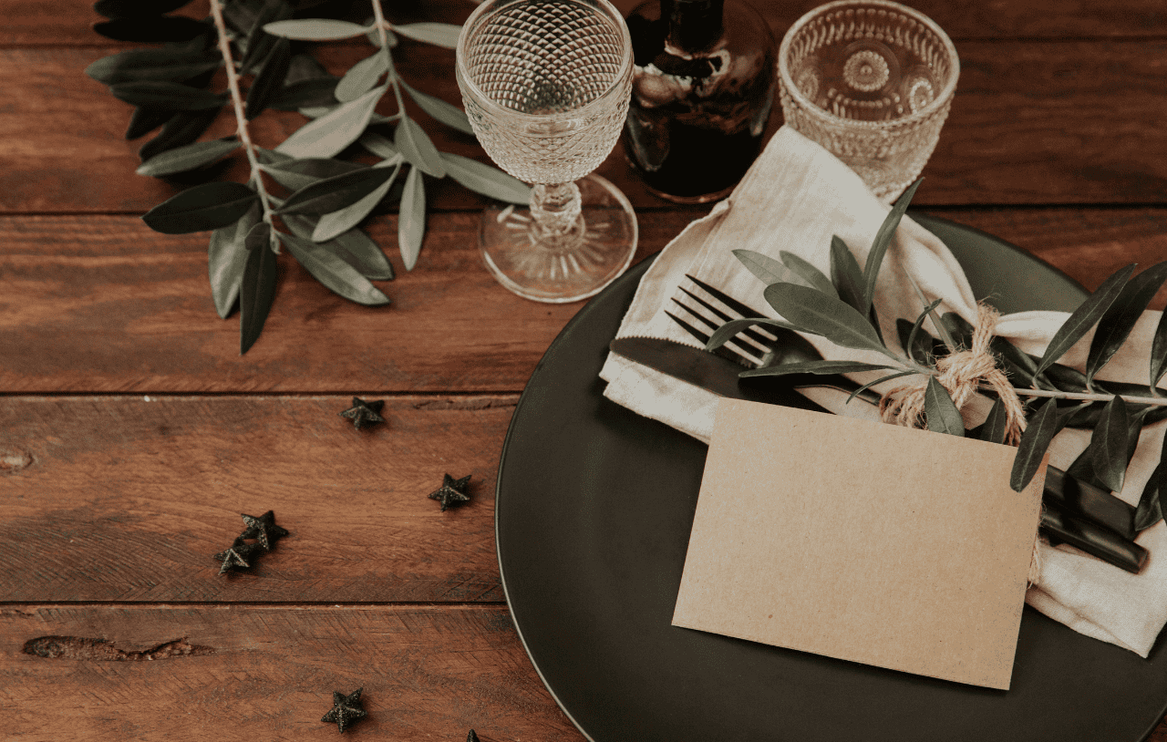 Neutral Table Setting Ideas That Elevate Any Dinner Party - My Blissful ...