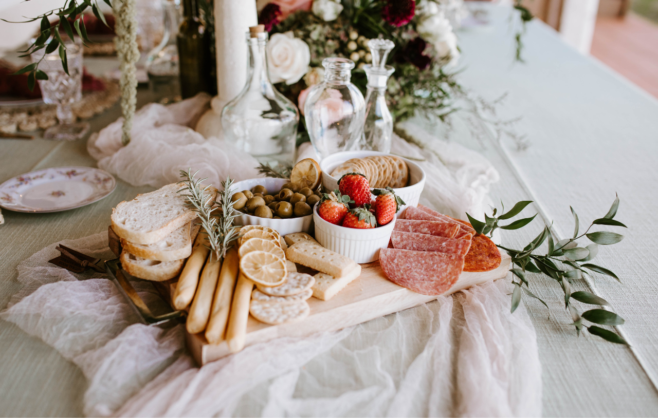 The Ultimate Hosting Essentials List for Effortless Entertaining - My ...