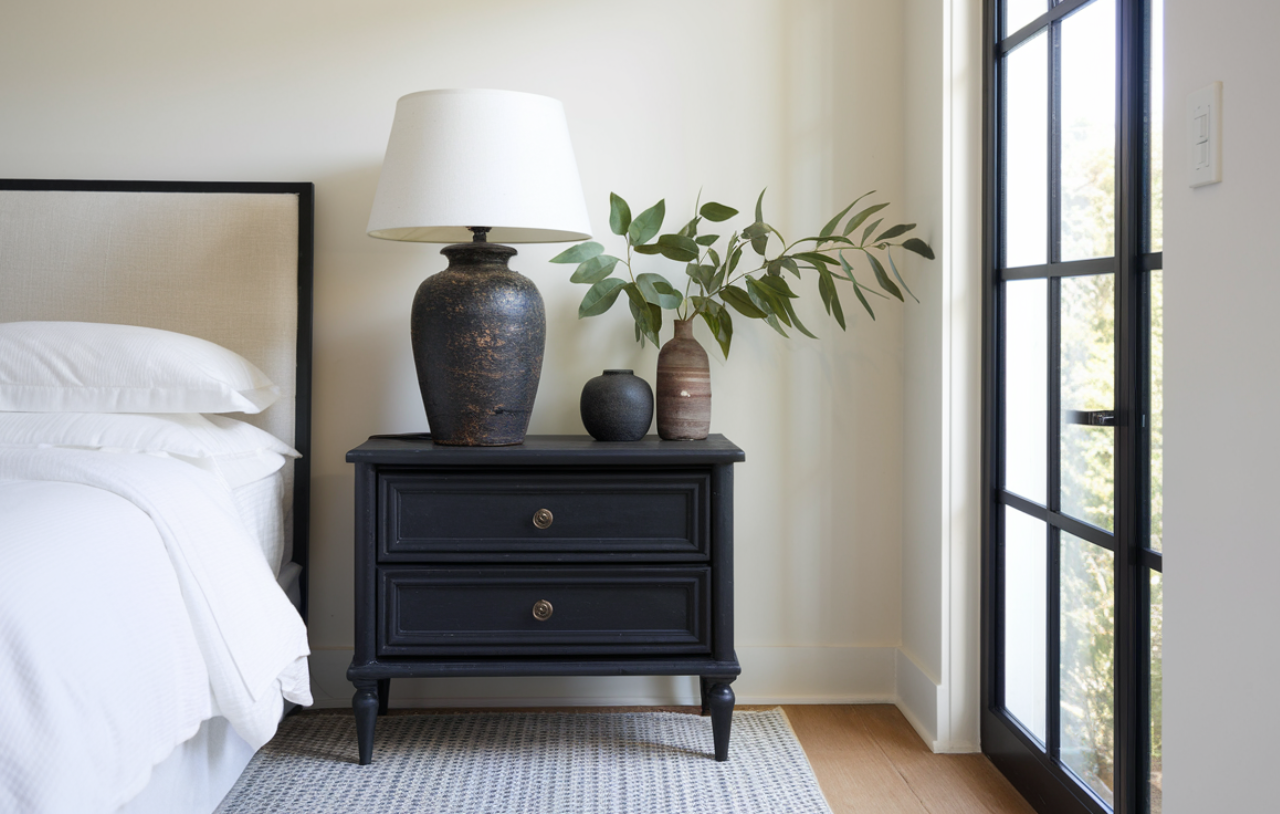 10 Expert Nightstand Styling Tips For a Beautiful Bedside Look - My ...