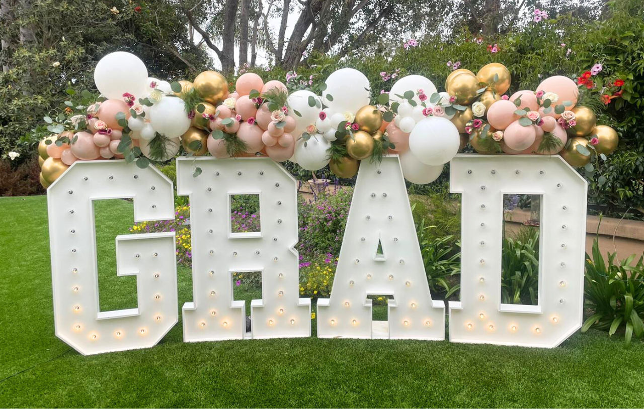 Must-Try Grad Party Ideas to Make Your Celebration Shine - My Blissful ...