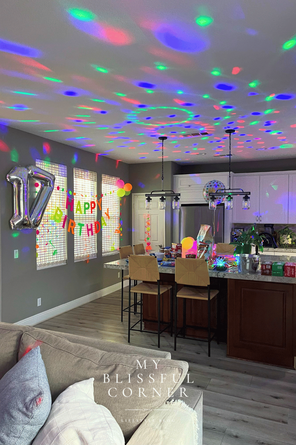 2000s Birthday Party Theme: How to Throw the Ultimate Y2K Bash - My ...